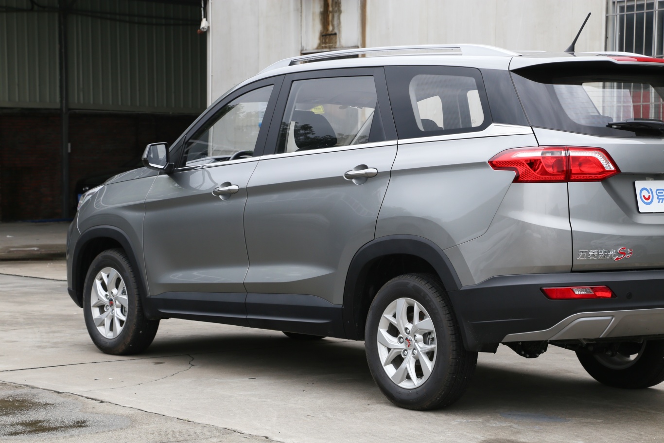 【五菱宏光S31.5L 豪华型外观细节图片-汽车图片大全】-易车