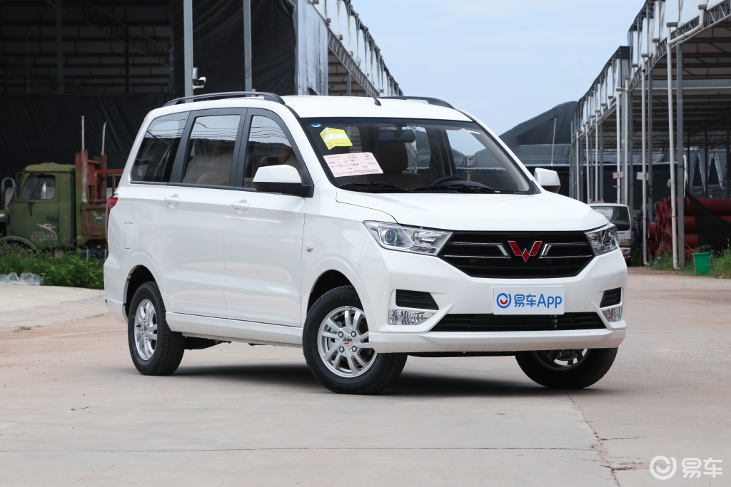 【五菱汽车五菱宏光S2024款1.5L 手动豪华型 7座】报价_图片_-参数_易车