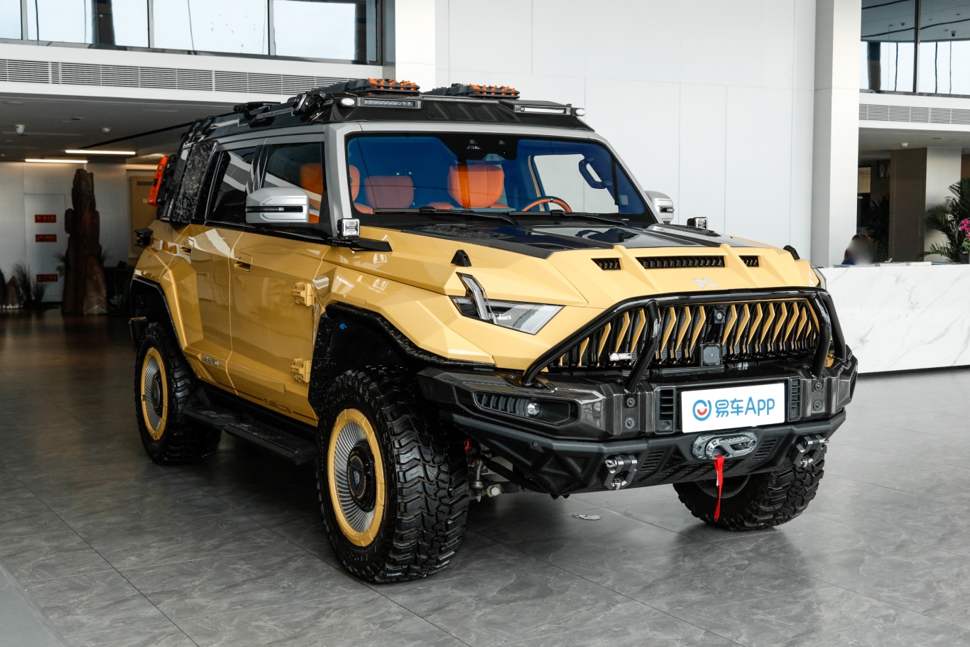 【猛士917增程版 161km 蛟龙战甲侧前45度车头向右水平图片-汽车图片大全】-易车