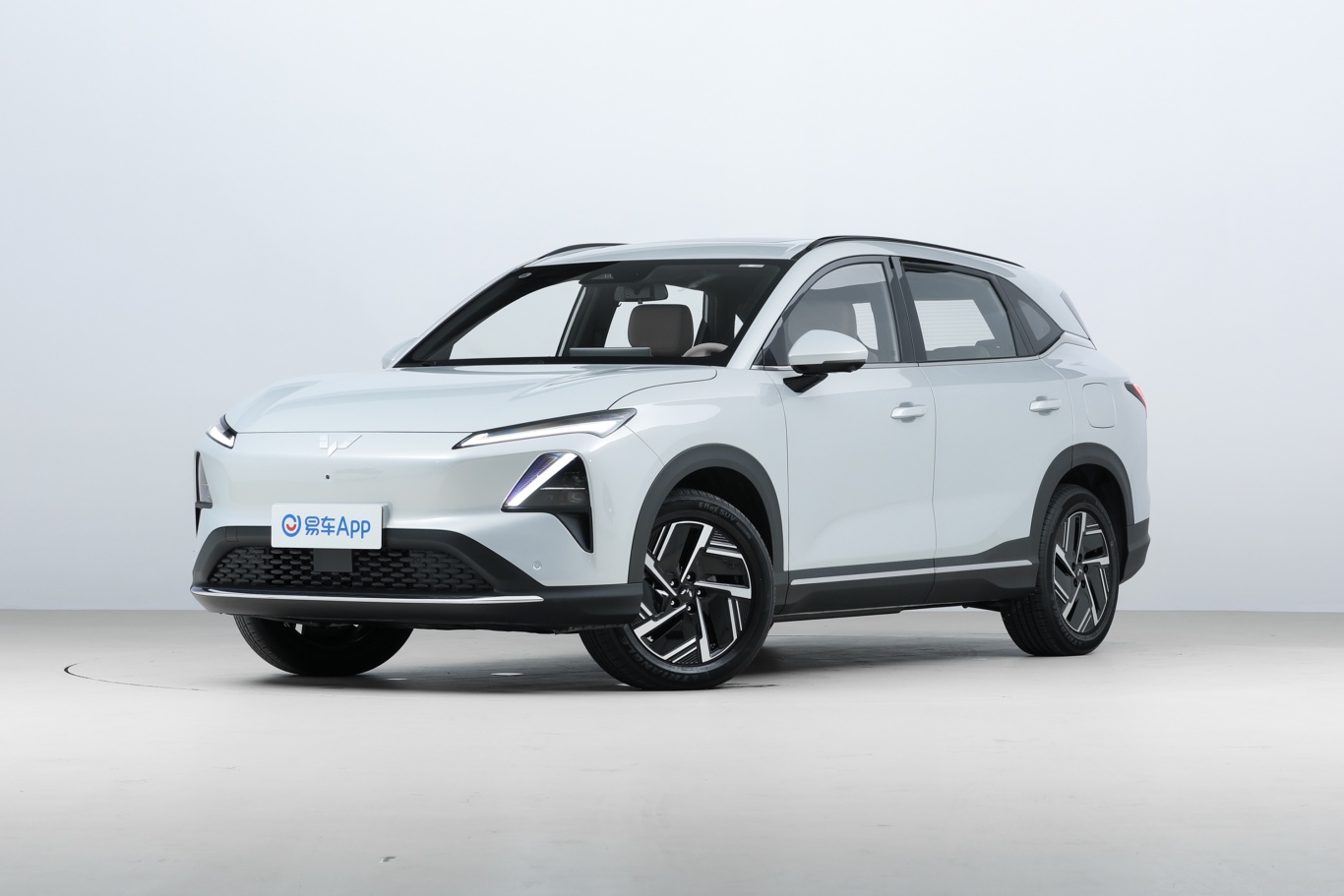 【五菱星光S纯电动 510km 旗舰型侧前45度车头向左水平图片-汽车图片大全】-易车