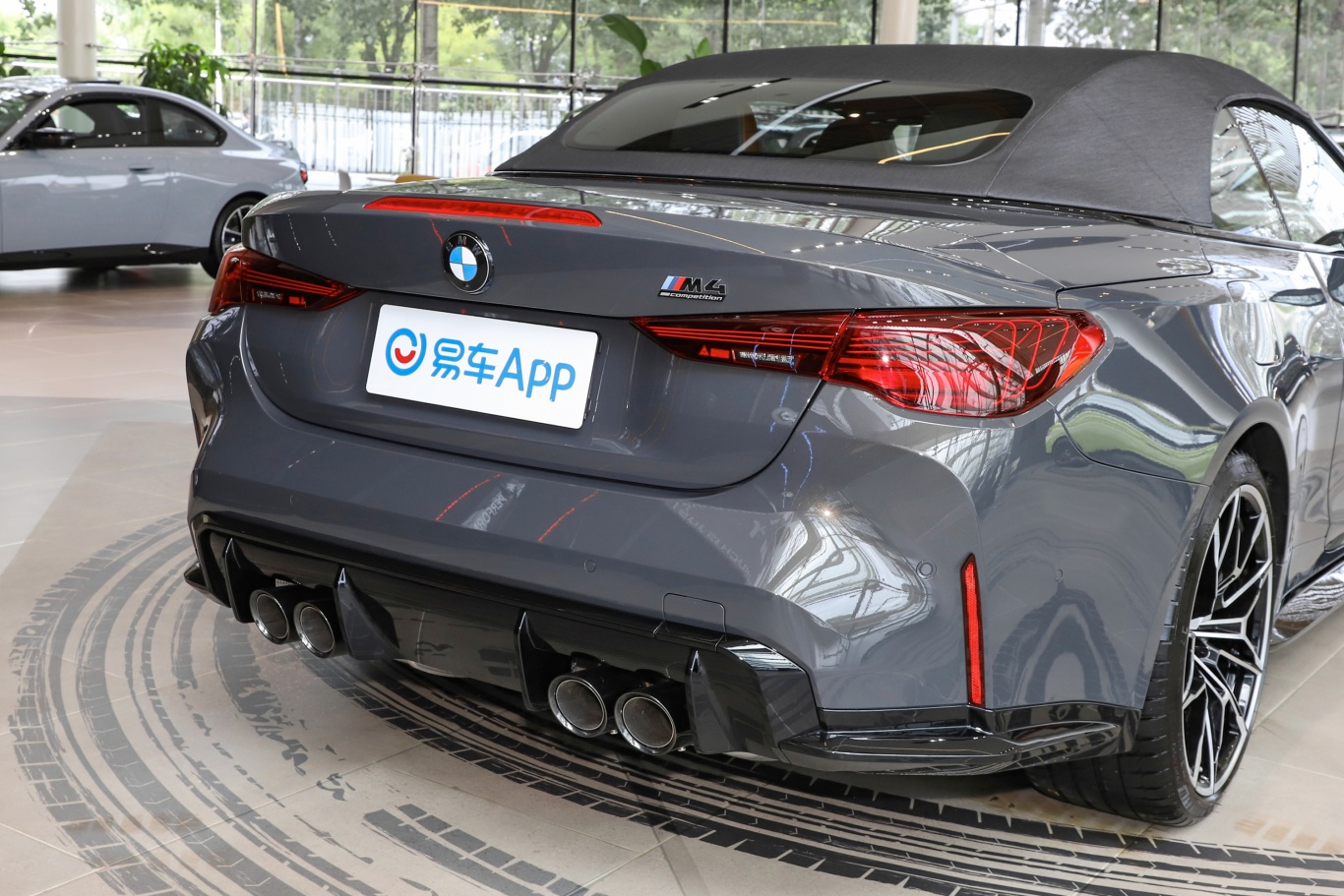 【宝马M4M4 敞篷轿跑车 M xDrive 雷霆版车尾特写图片-汽车图片大全】-易车