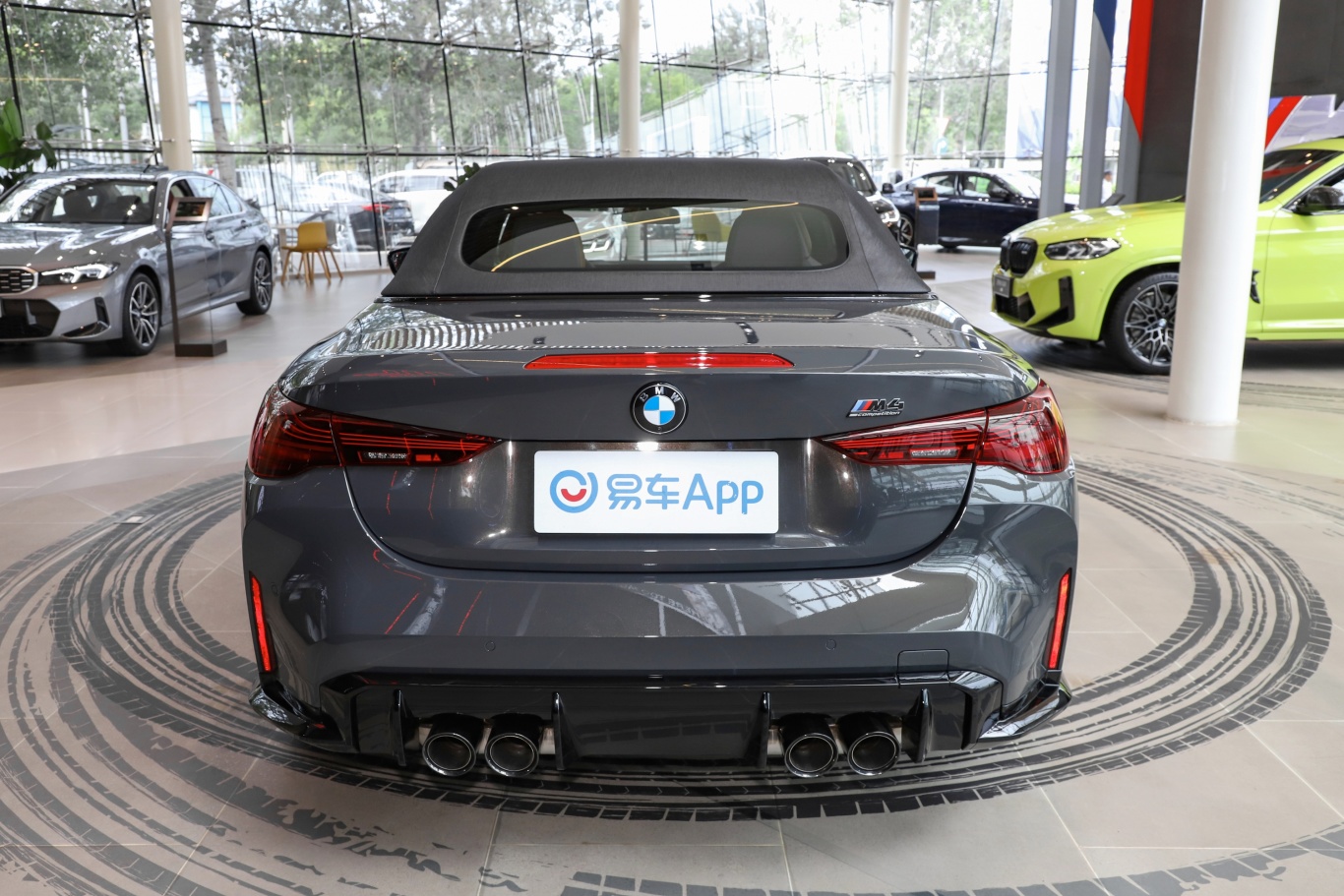 【宝马M4M4 敞篷轿跑车 M xDrive 雷霆版正后水平图片-汽车图片大全】-易车