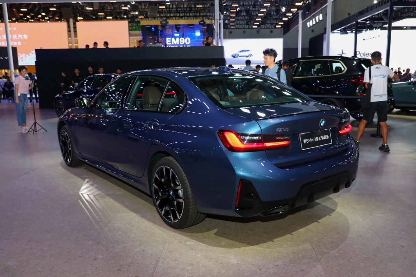 【宝马3系330Li M运动曜夜套装外观图片-汽车图片大全】-易车