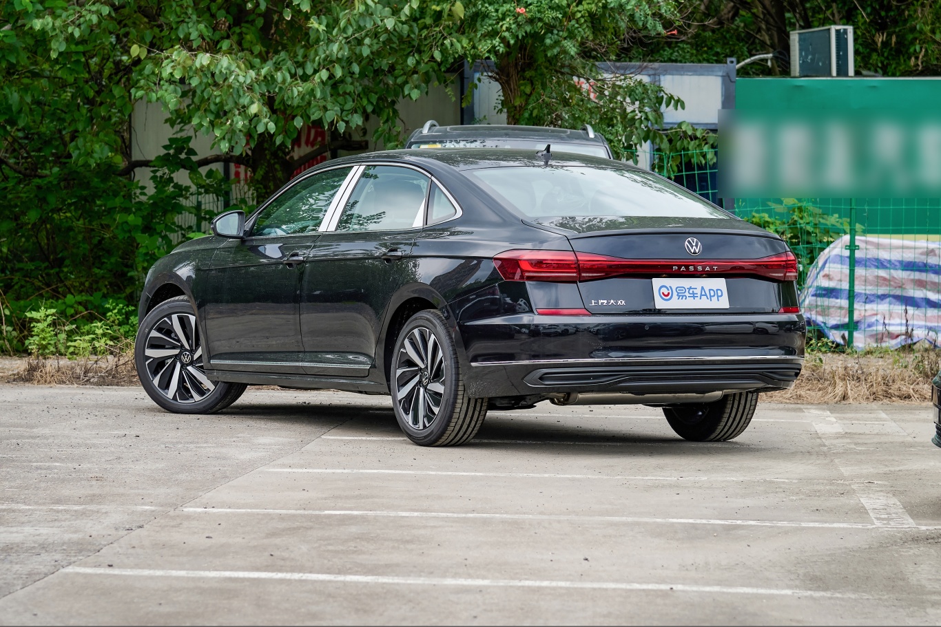 【帕萨特出众款 330TSI 精英版侧后45度车头向左水平图片-汽车图片大全】-易车