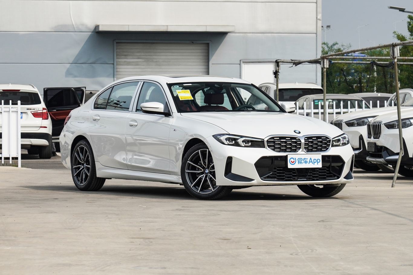 【宝马3系325Li M运动套装侧前45度车头向右水平图片-汽车图片大全】-易车