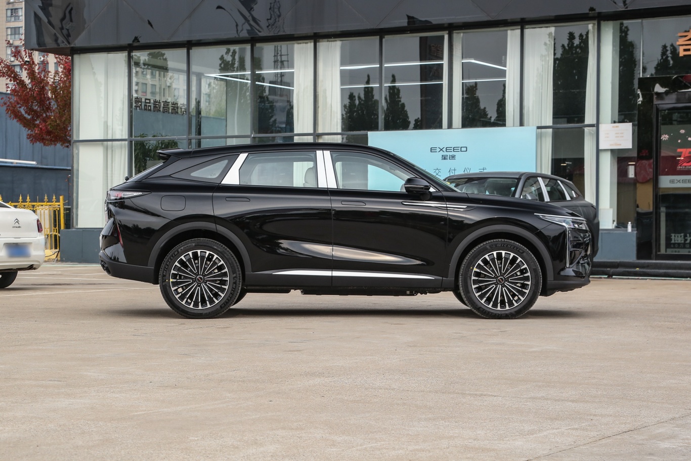 【星途瑶光C-DM1.5T 160km 前驱210超长续航Pro正侧车头向右水平图片-汽车图片大全】-易车