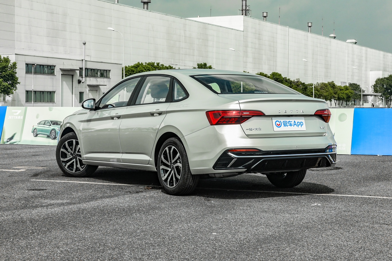 【捷达VA71.4T 先到先得版侧后45度车头向左水平图片-汽车图片大全】-易车