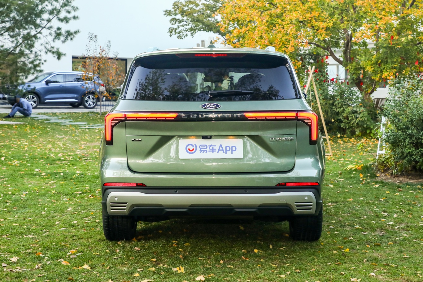 【领裕 插电混动1.5T 90km 尊领型PLUS(2/2/3布局)正后水平图片-汽车图片大全】-易车