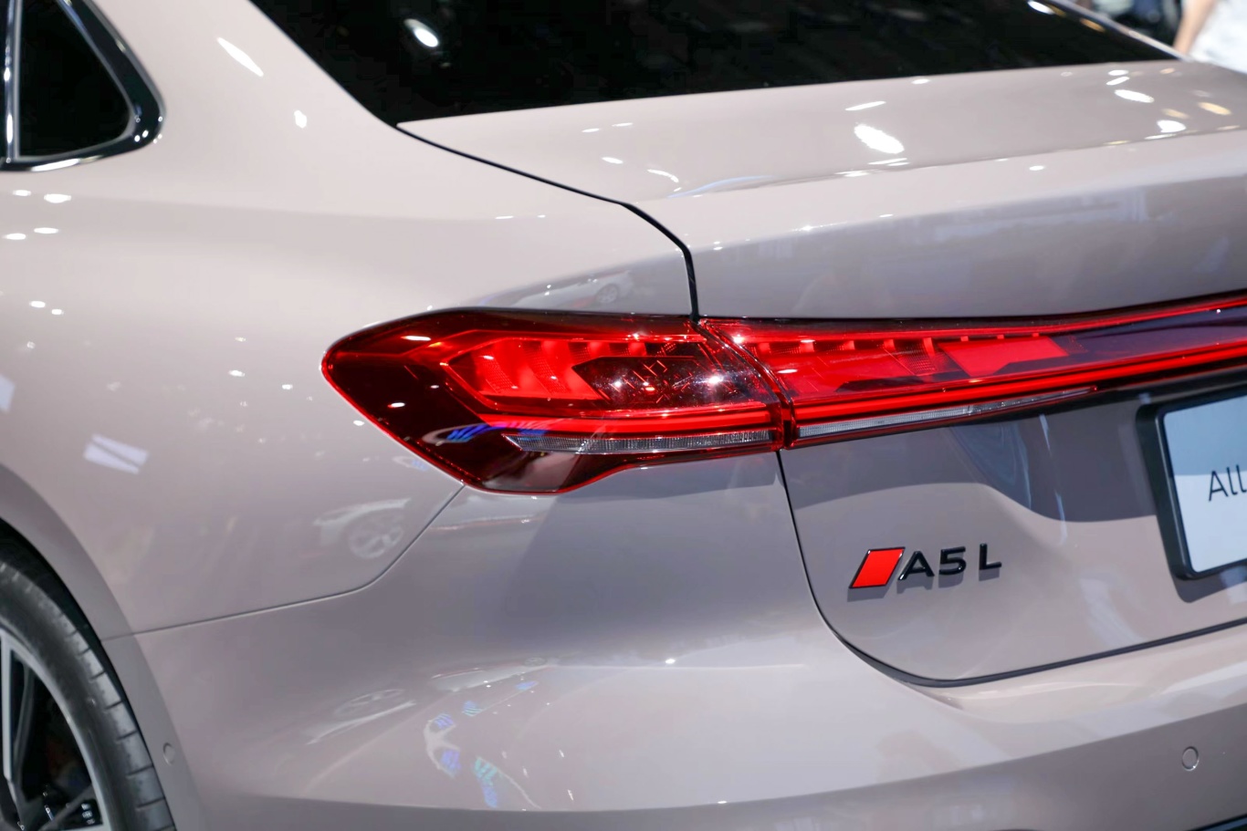 【奥迪A5L2.0T 运动版 quattro外观图片-汽车图片大全】-易车