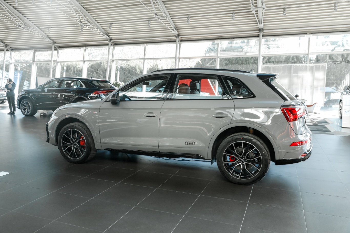 【奥迪Q5L45 TFSI 豪华动感型正侧车头向左水平图片-汽车图片大全】-易车