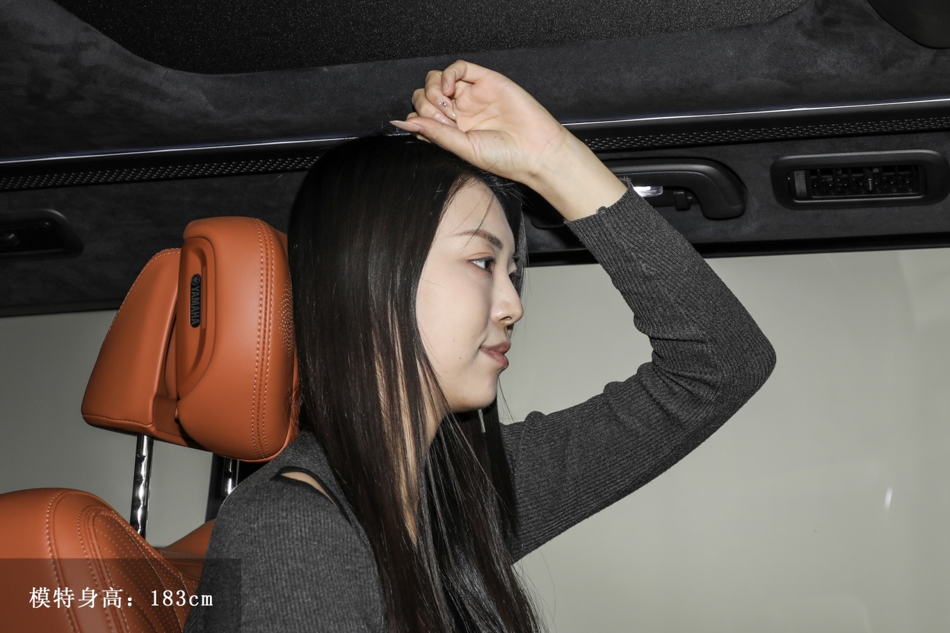 【传祺E9超级快充 2.0T 136km 宗师版后排头部空间图片-汽车图片大全】-易车