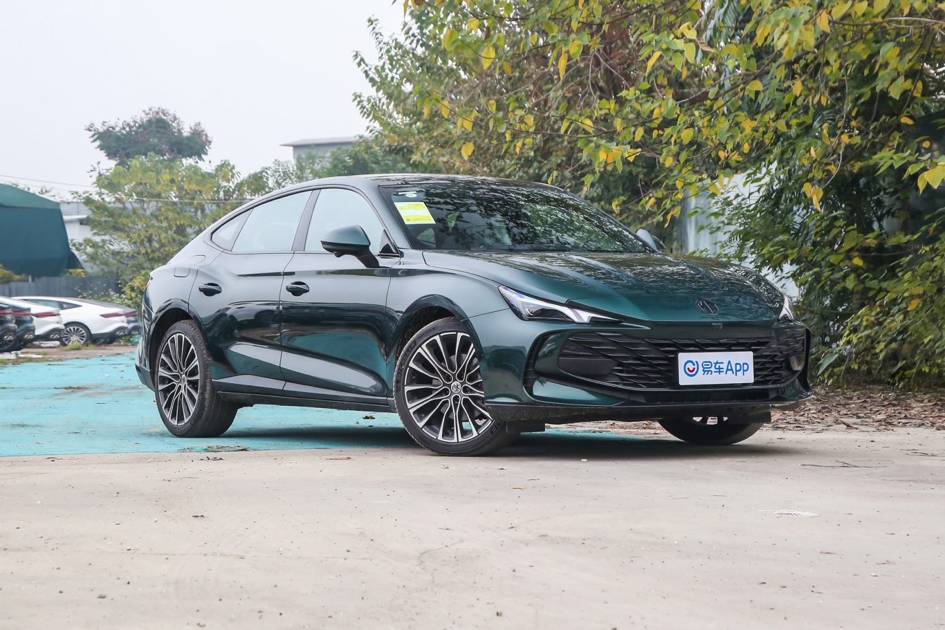 【MG72.0T 405 自动尊享版侧前45度车头向右水平图片-汽车图片大全】-易车