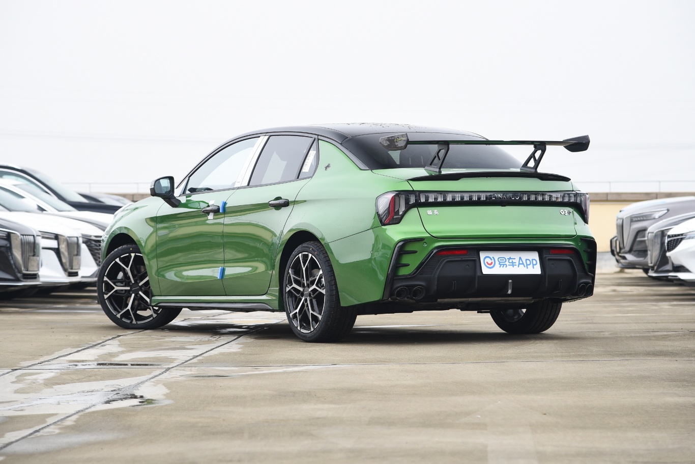 【领克0303+ 2.0T 自动四驱性能套装 5座侧后45度车头向左水平图片-汽车图片大全】-易车