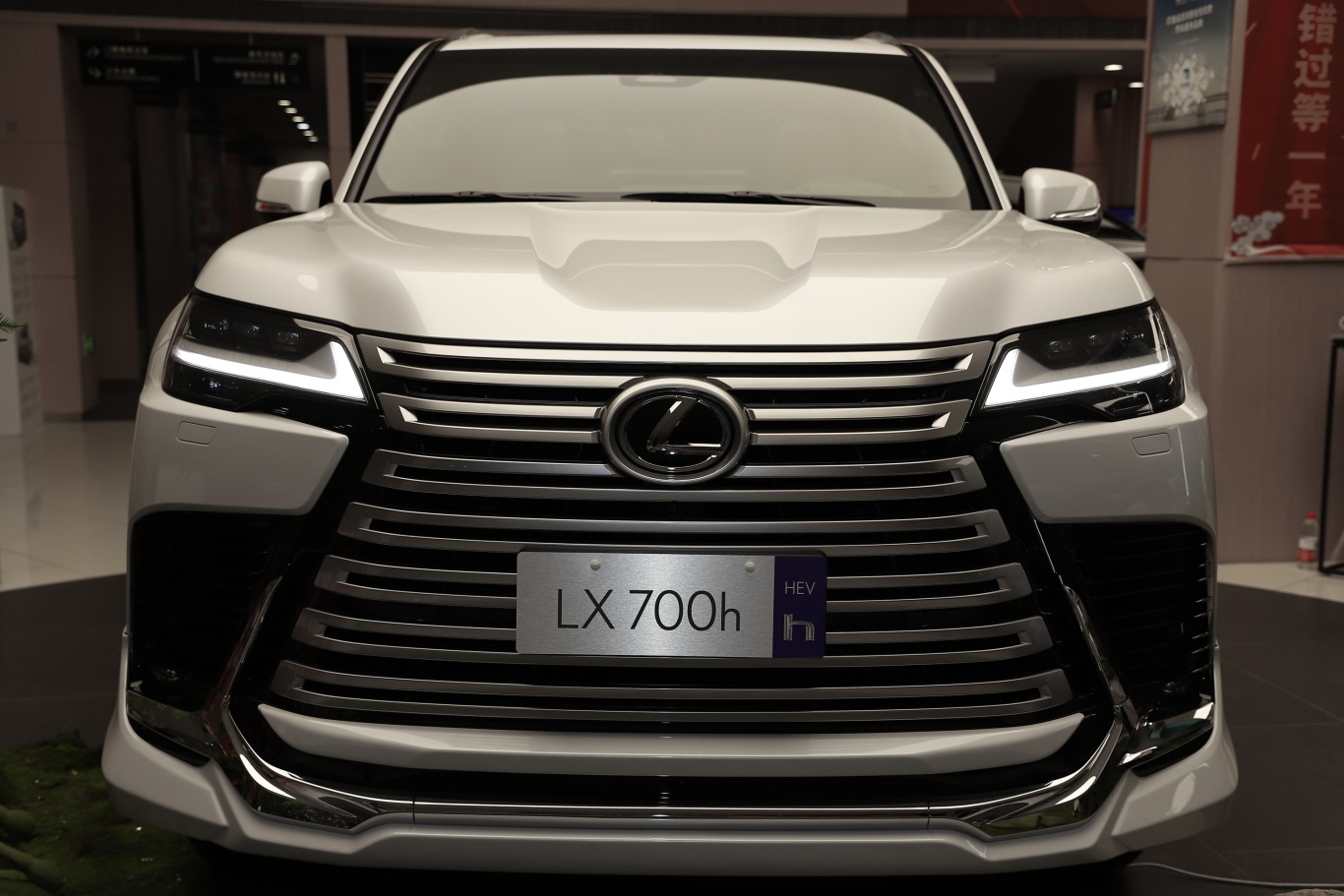 【雷克萨斯LXLX700h 领界版外观灯组图片-汽车图片大全】-易车