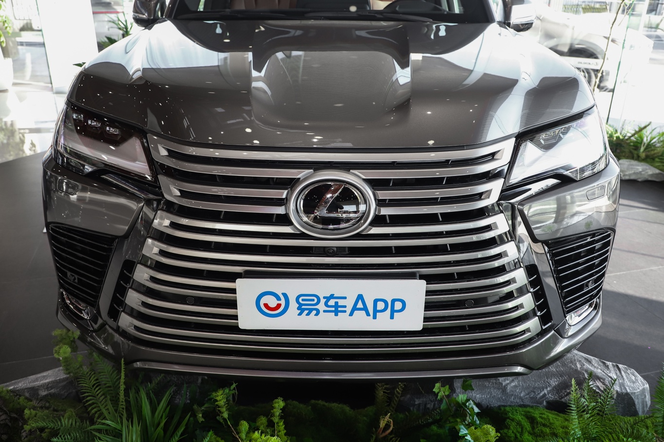 【雷克萨斯LXLX700h VIP领世版外观细节图片-汽车图片大全】-易车