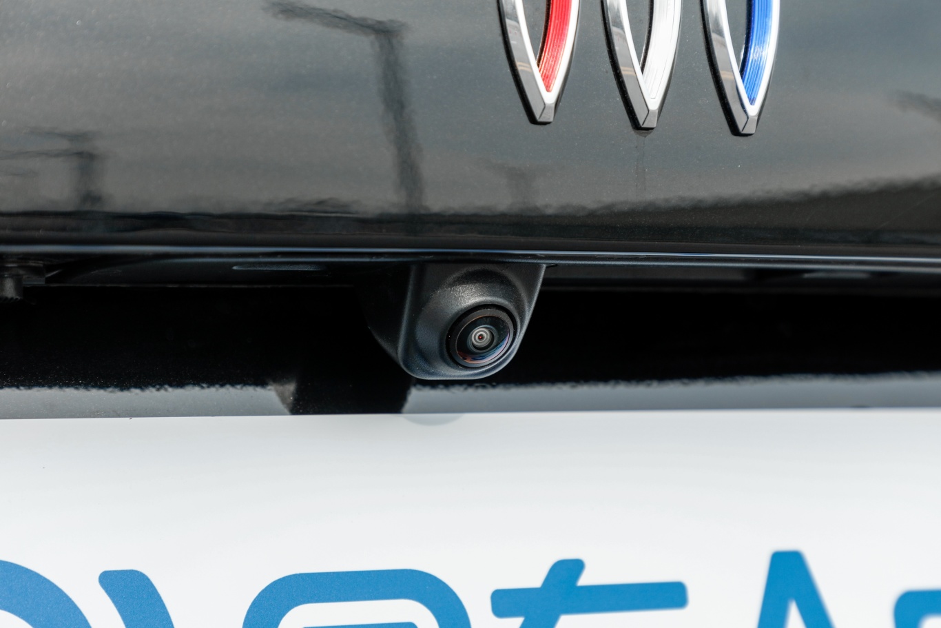 【昂科威Plus昂科威Plus 28T 四驱白金版外观细节图片-汽车图片大全】-易车