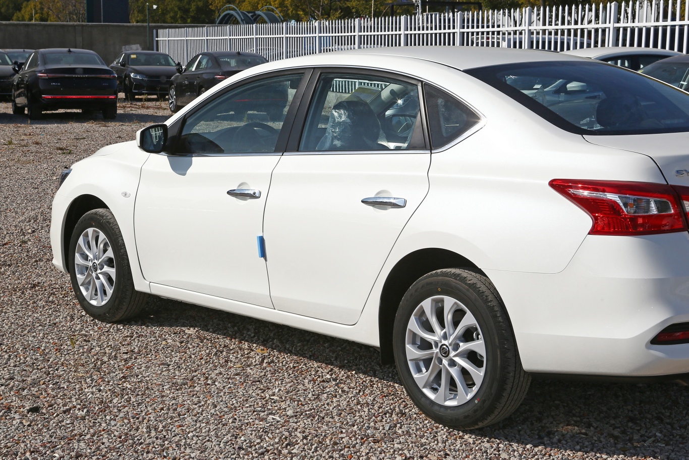 【轩逸改款二 经典 1.6L XE 舒适版外观细节图片-汽车图片大全】-易车