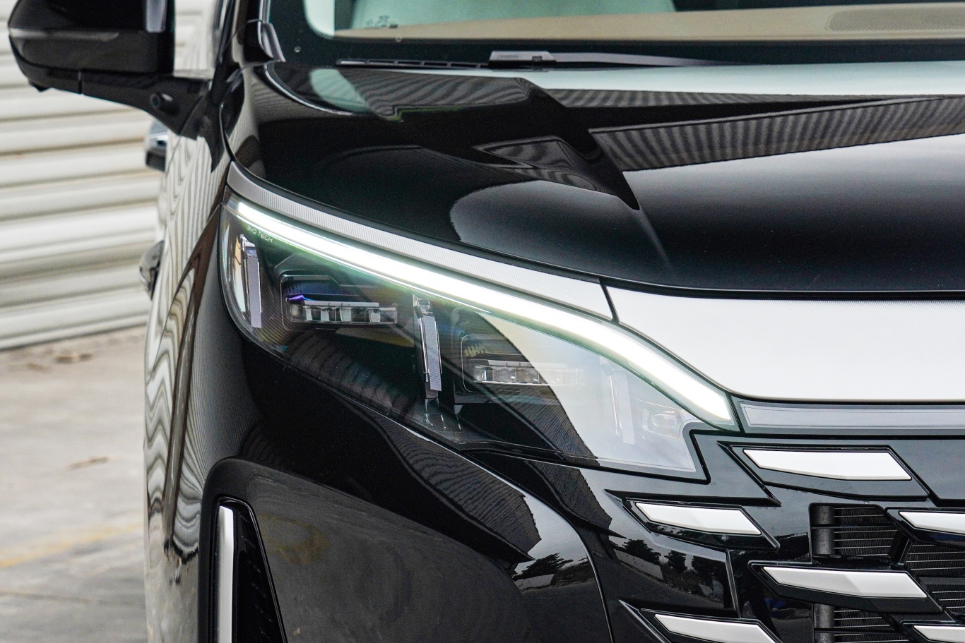 【夏DM-i 1.5T 180km 超越型外观灯组图片-汽车图片大全】-易车