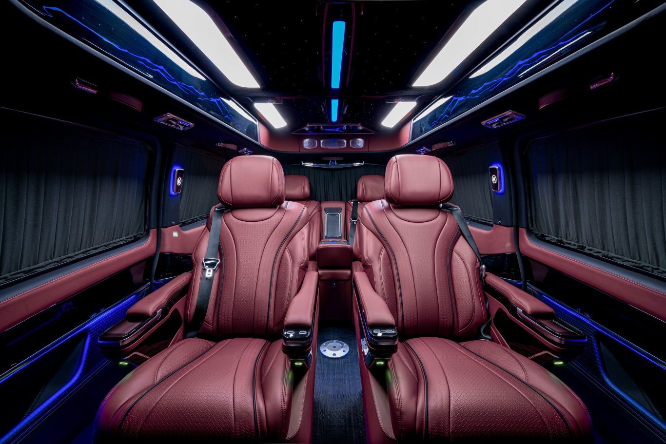 【克蒂圣姆峰系列2.0T MH7新纪元 7座 汽油前排图片-汽车图片大全】-易车