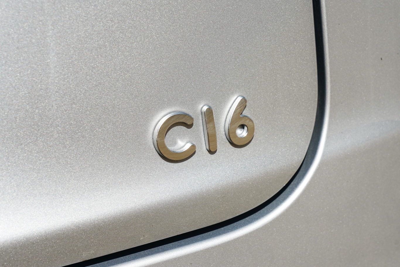 【零跑C16纯电版 580km 尊享版外观细节图片-汽车图片大全】-易车