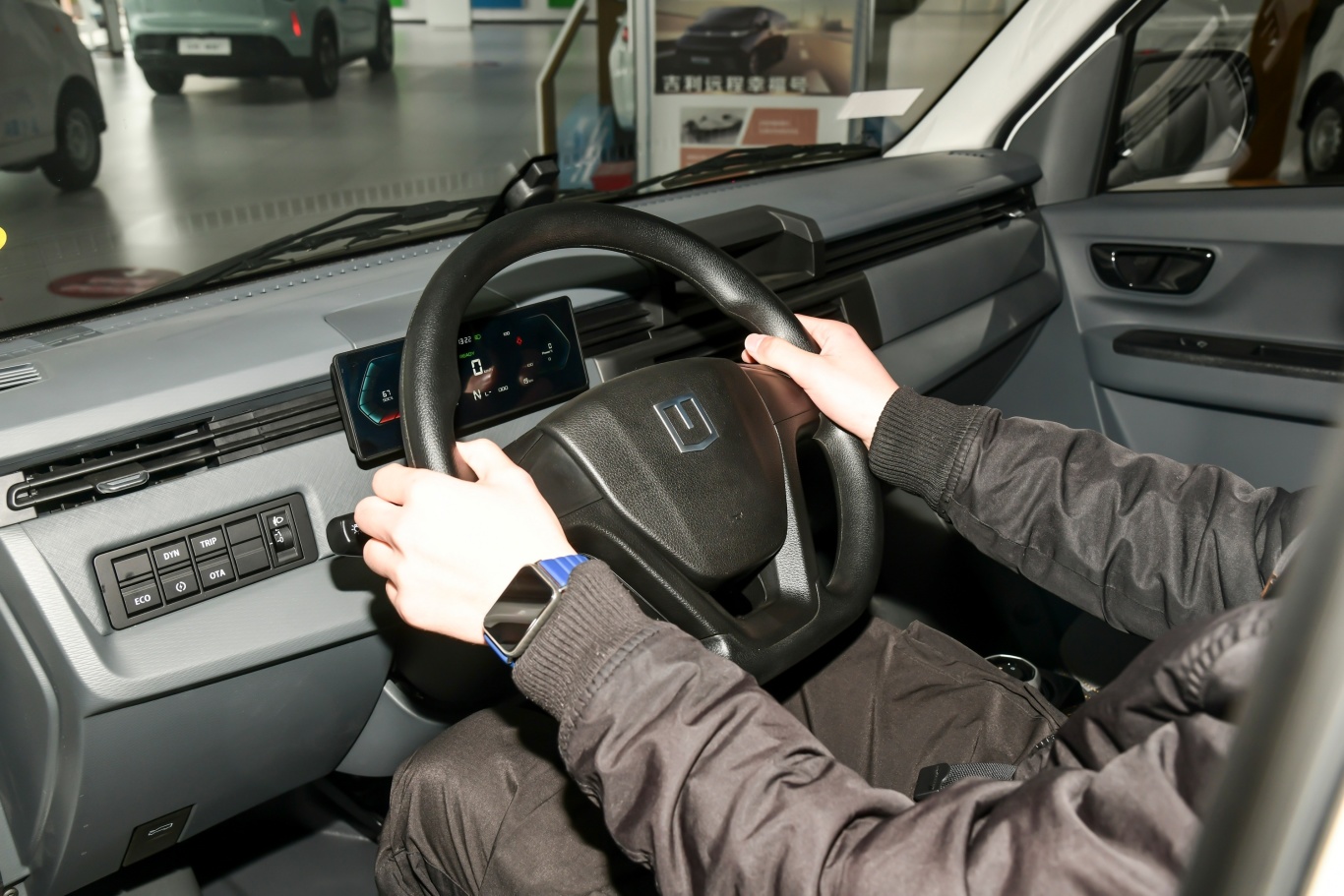 【远程星享V星享V7E 355km 超值版 国轩高科 51.456kWh主驾驶位图片-汽车图片大全】-易车