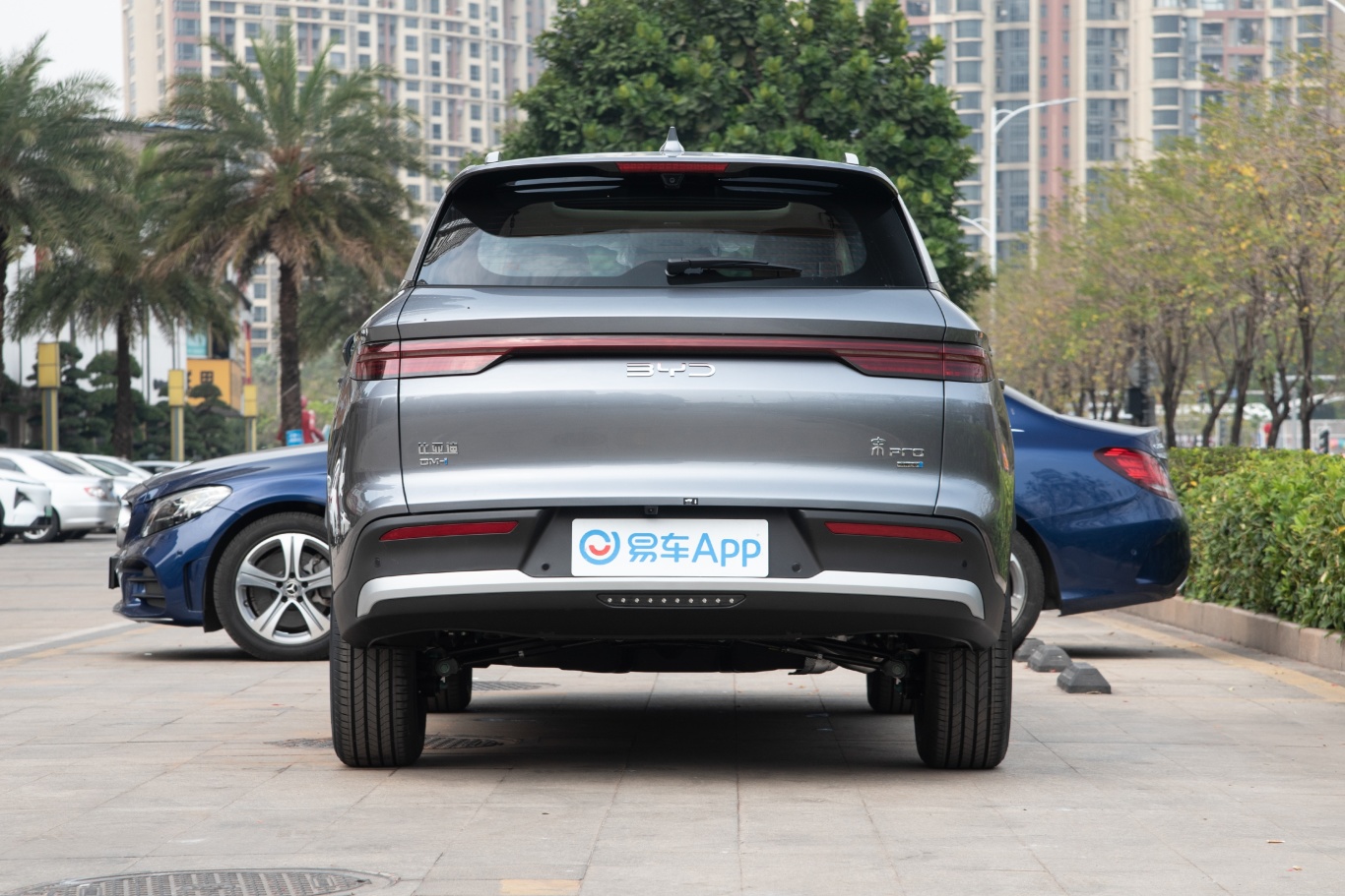 【宋ProDM-i 智驾版 1.5L 75km 超越型正后水平图片-汽车图片大全】-易车