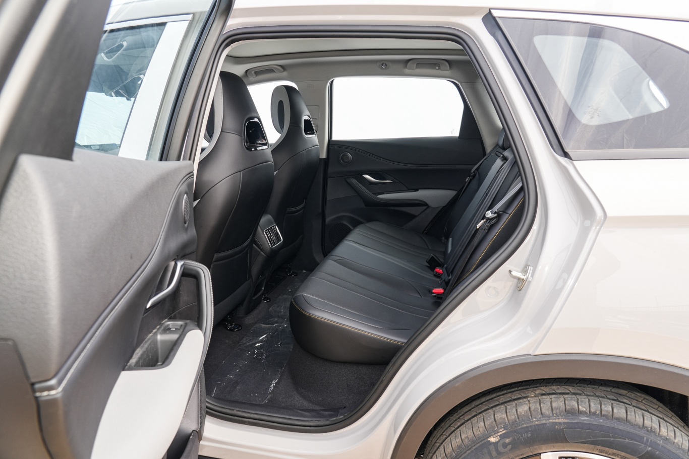 【海狮05DM-i智驾版 1.5L 75km 尊贵型后排空间图片-汽车图片大全】-易车