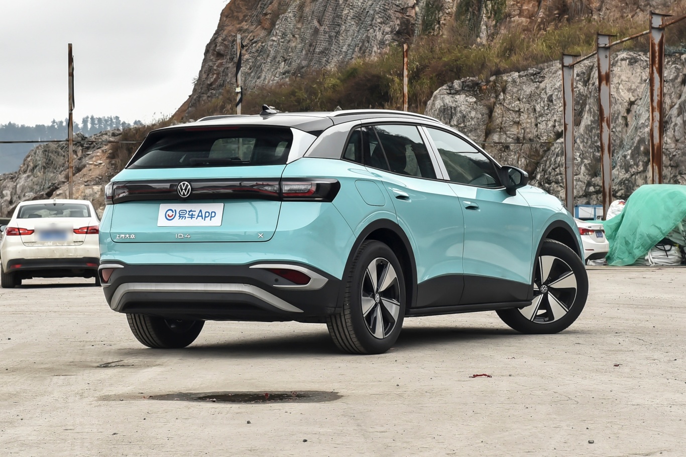 【ID.4 X聪明款 425km 纯净智享版侧后45度车头向右水平图片-汽车图片大全】-易车