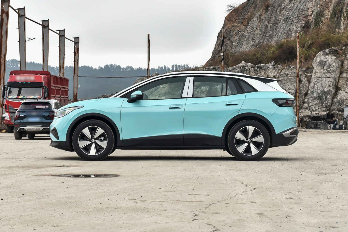 【ID.4 X聪明款 425km 纯净智享版正侧车头向左水平图片-汽车图片大全】-易车