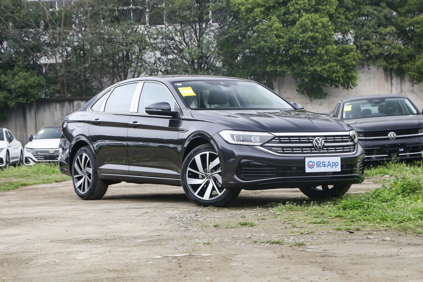 【速腾改款 300TSI 双离合卓越版侧前45度车头向右水平图片-汽车图片大全】-易车