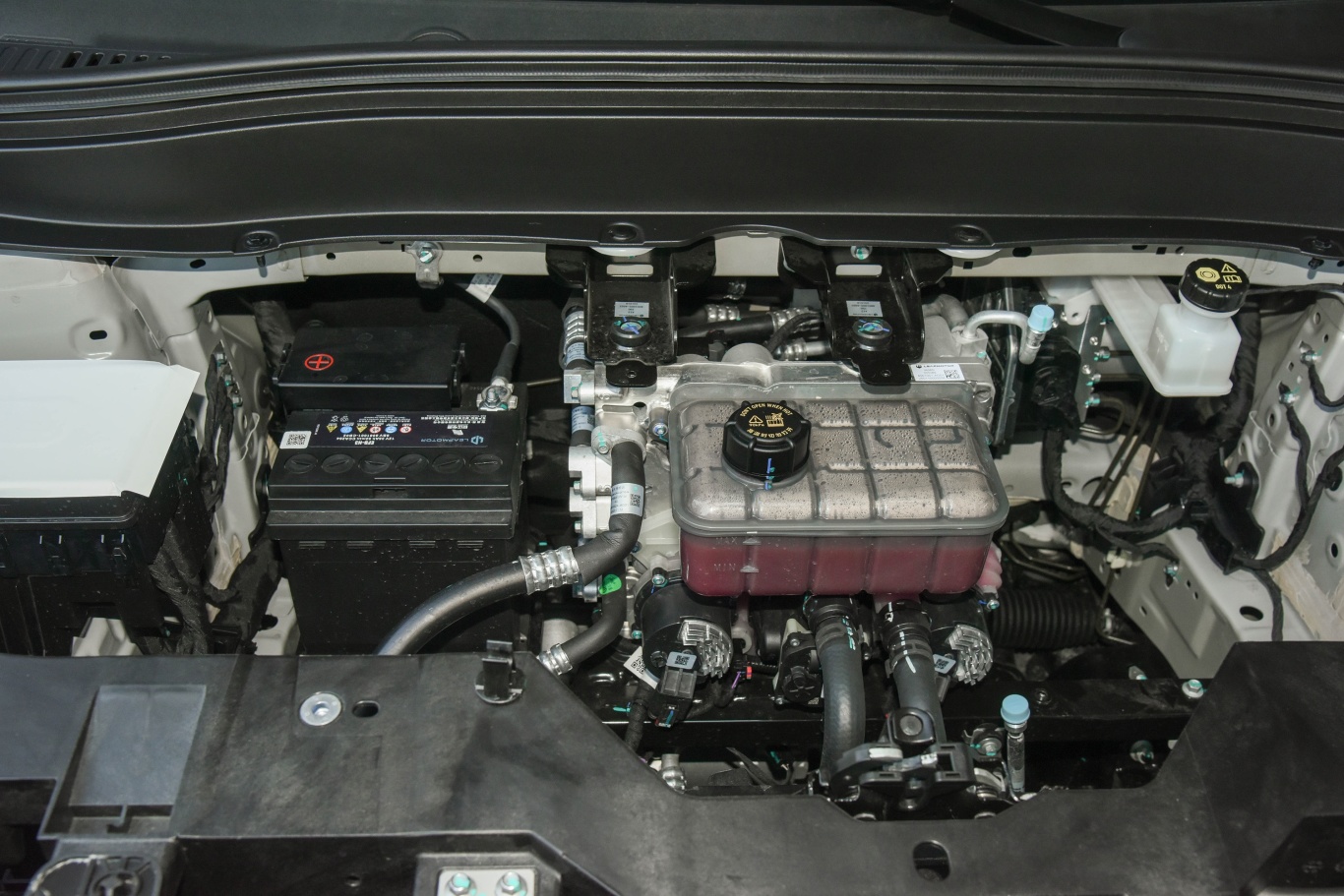 【零跑B10600km 激光雷达版发动机/电机特写图片-汽车图片大全】-易车