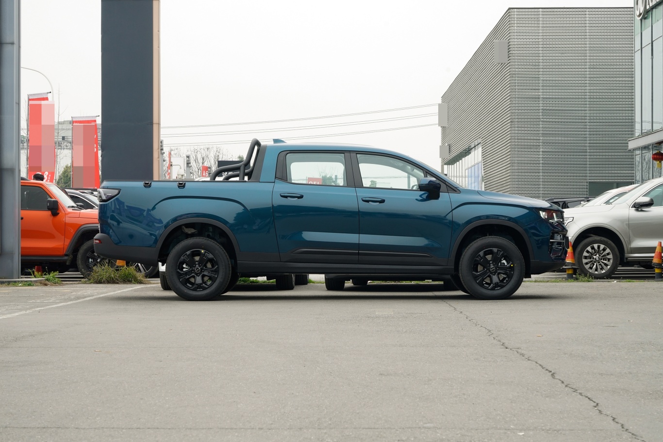 【雷达金刚EV 460km 四驱长箱大力金刚正侧车头向右水平图片-汽车图片大全】-易车