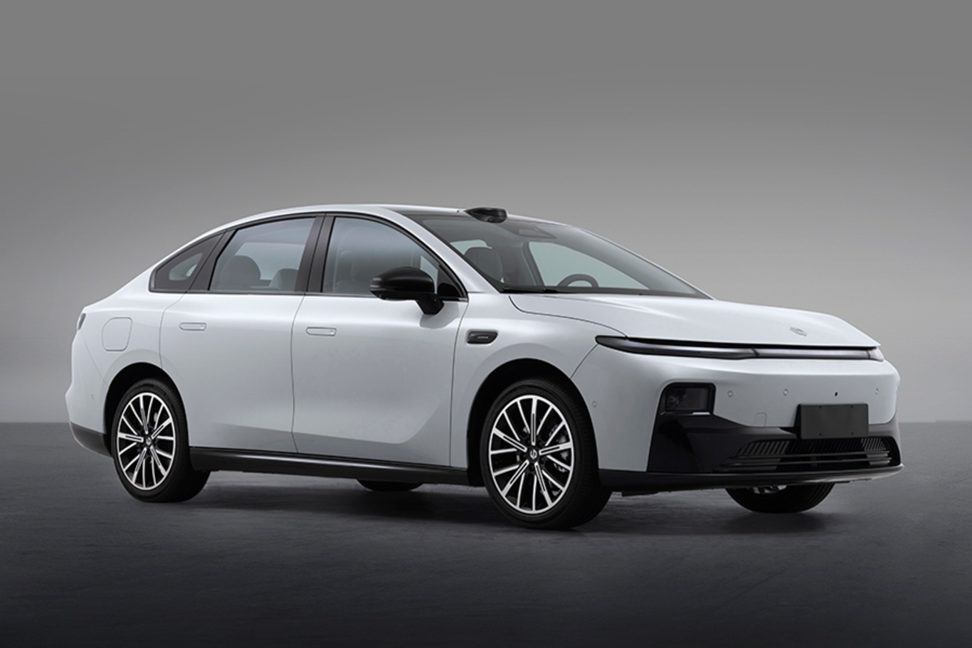 【零跑B01图片-汽车图片大全】-易车