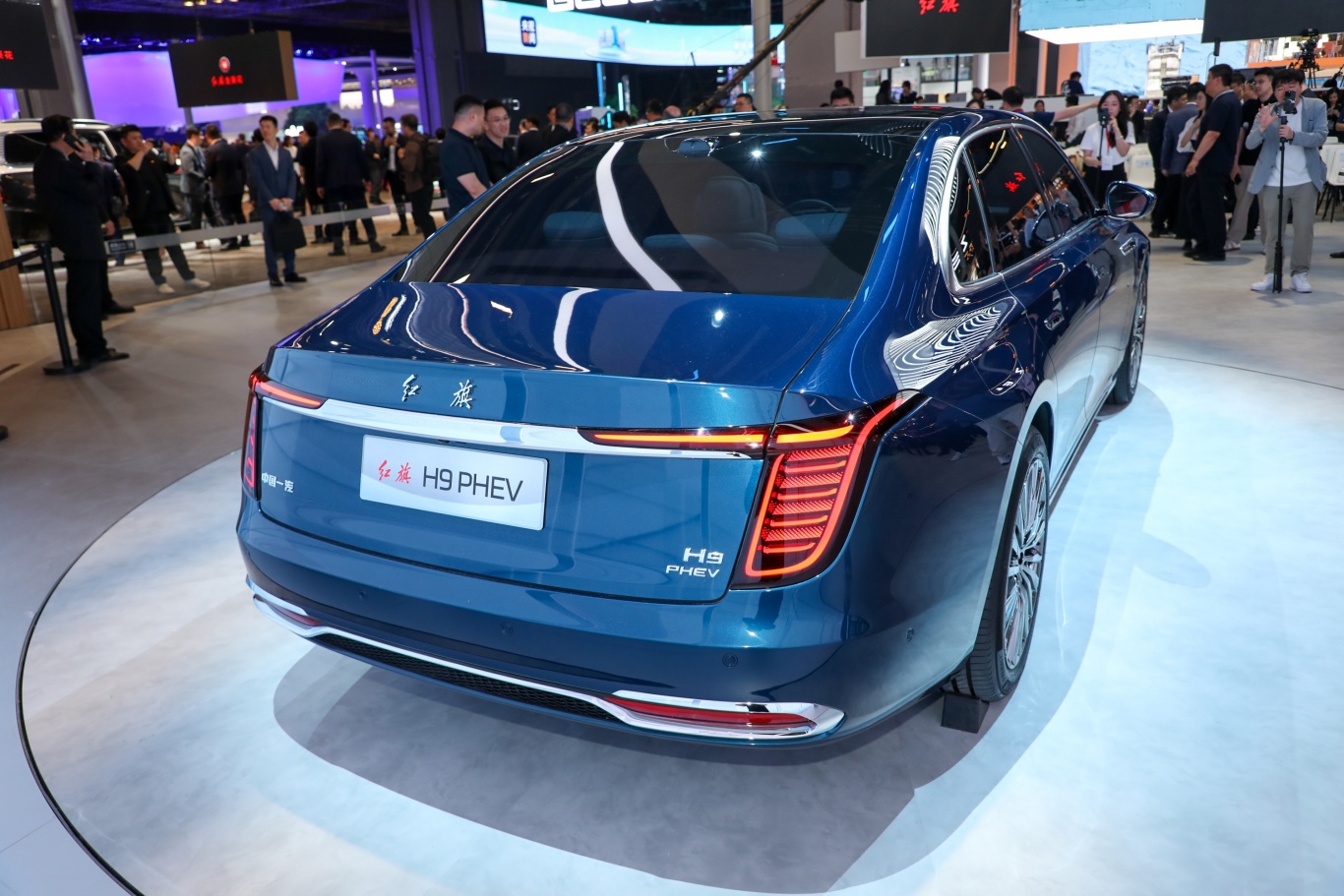 【红旗H9 PHEV图片-汽车图片大全】-易车