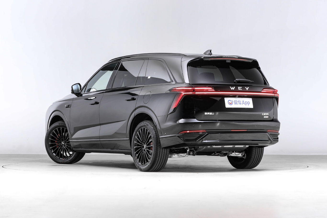 【魏牌蓝山1.5T 220km 四驱Ultra黑武士侧后45度车头向左水平图片-汽车图片大全】-易车