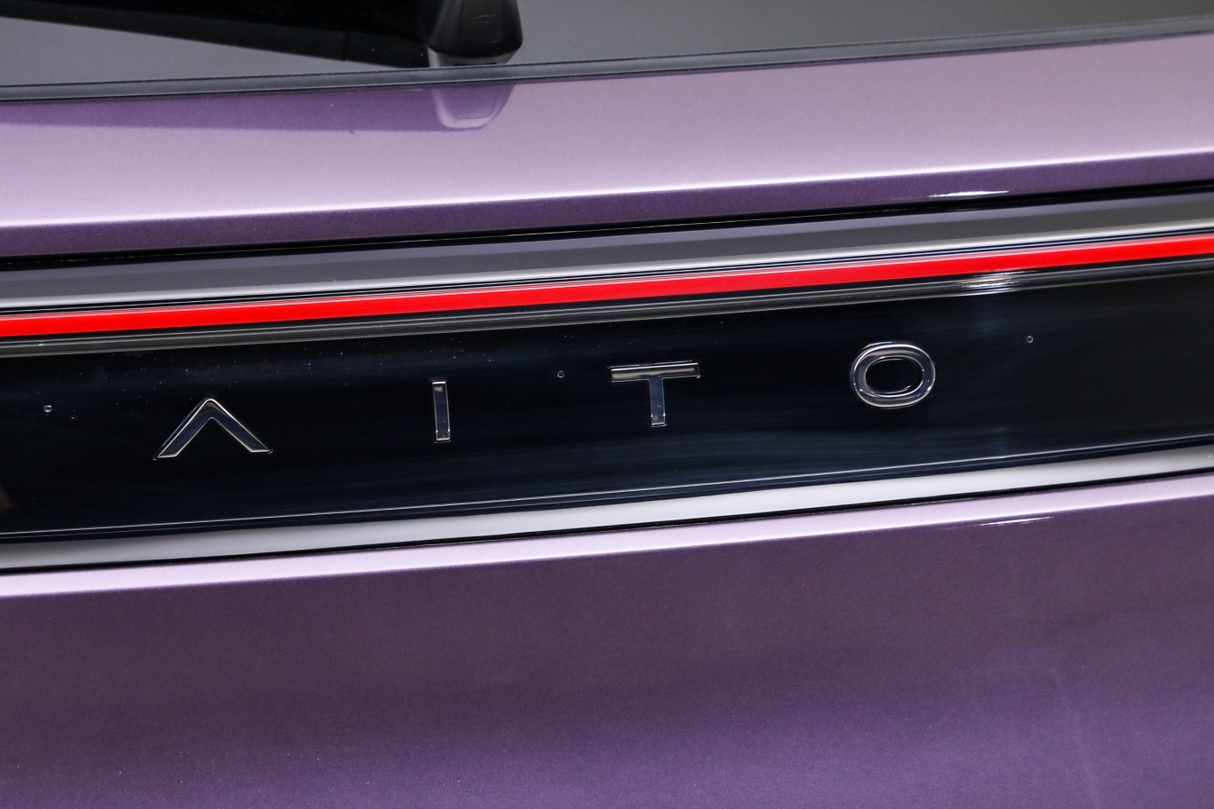 【问界M5增程版 230km Ultra 四驱版外观细节图片-汽车图片大全】-易车