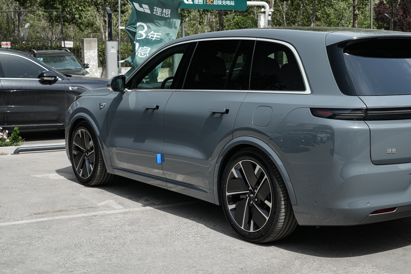 【理想L8Max 智能焕新版外观细节图片-汽车图片大全】-易车