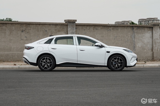 【比亚迪海豹06EV将6月7日重庆车展上市_汽车新闻】-易车_比亚迪海洋那大镇站达融店