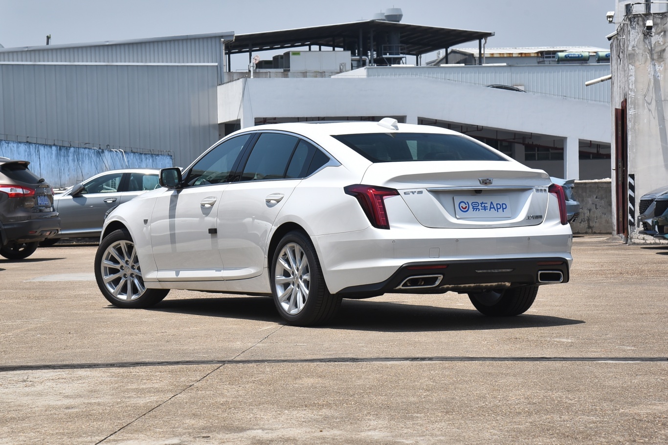 【凯迪拉克CT528T 城市风尚版侧后45度车头向左水平图片-汽车图片大全】-易车