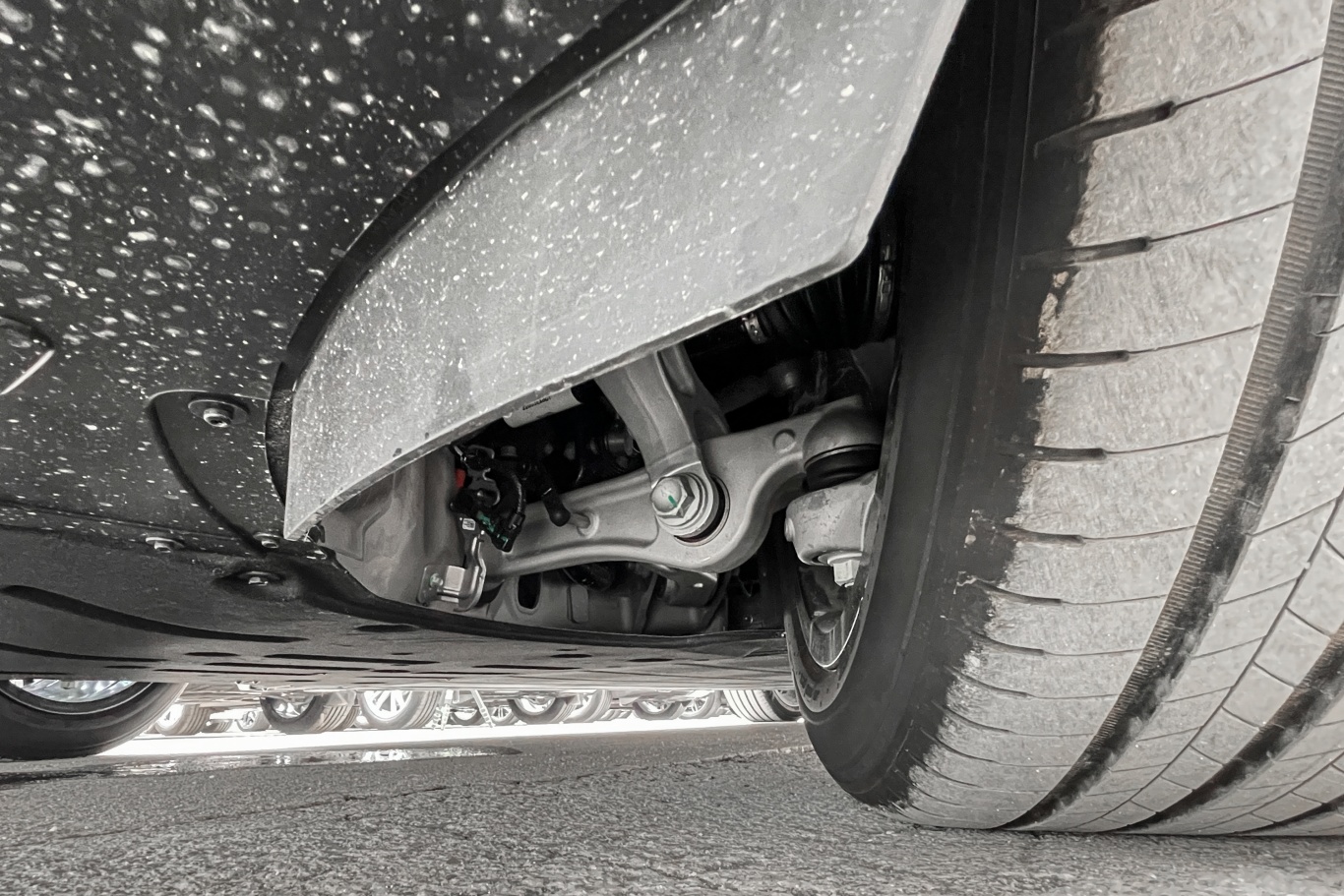 【尊界S800纯电版 670km 星辉尊享版 5座左侧前悬架图片-汽车图片大全】-易车