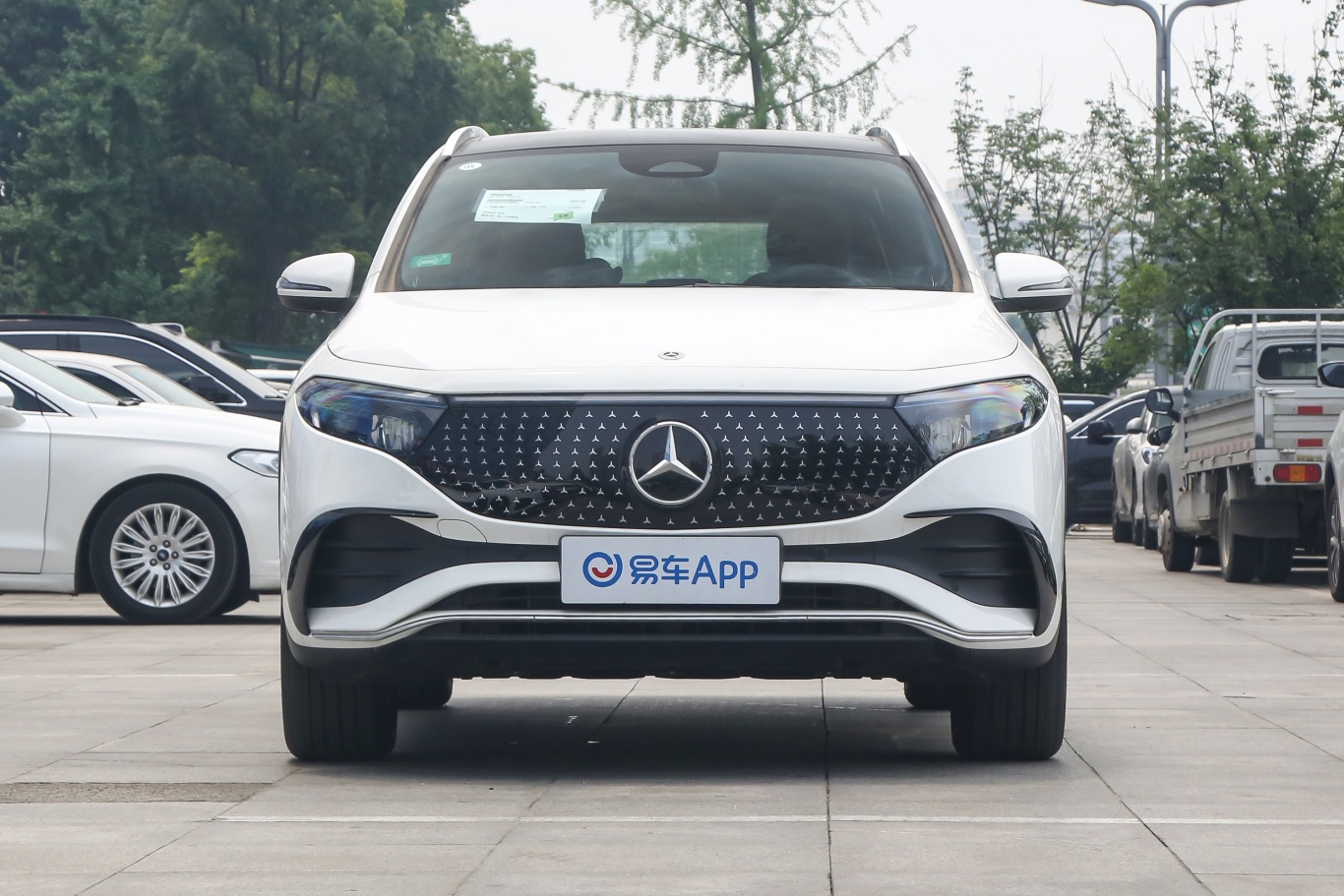 【奔驰EQA改款 EQA 260正前水平图片-汽车图片大全】-易车