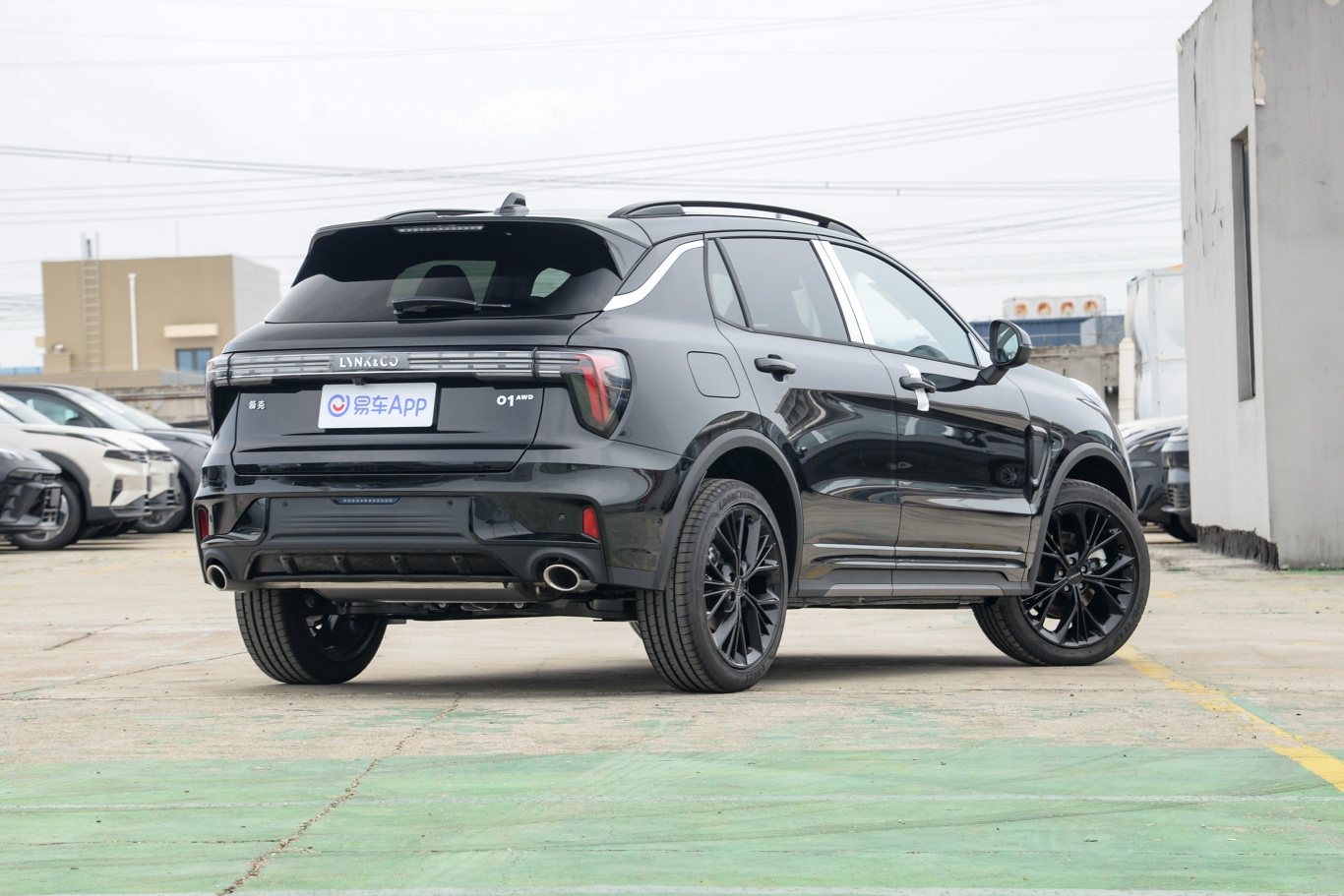 【领克012.0T 四驱焕新Pro版侧后45度车头向右水平图片-汽车图片大全】-易车