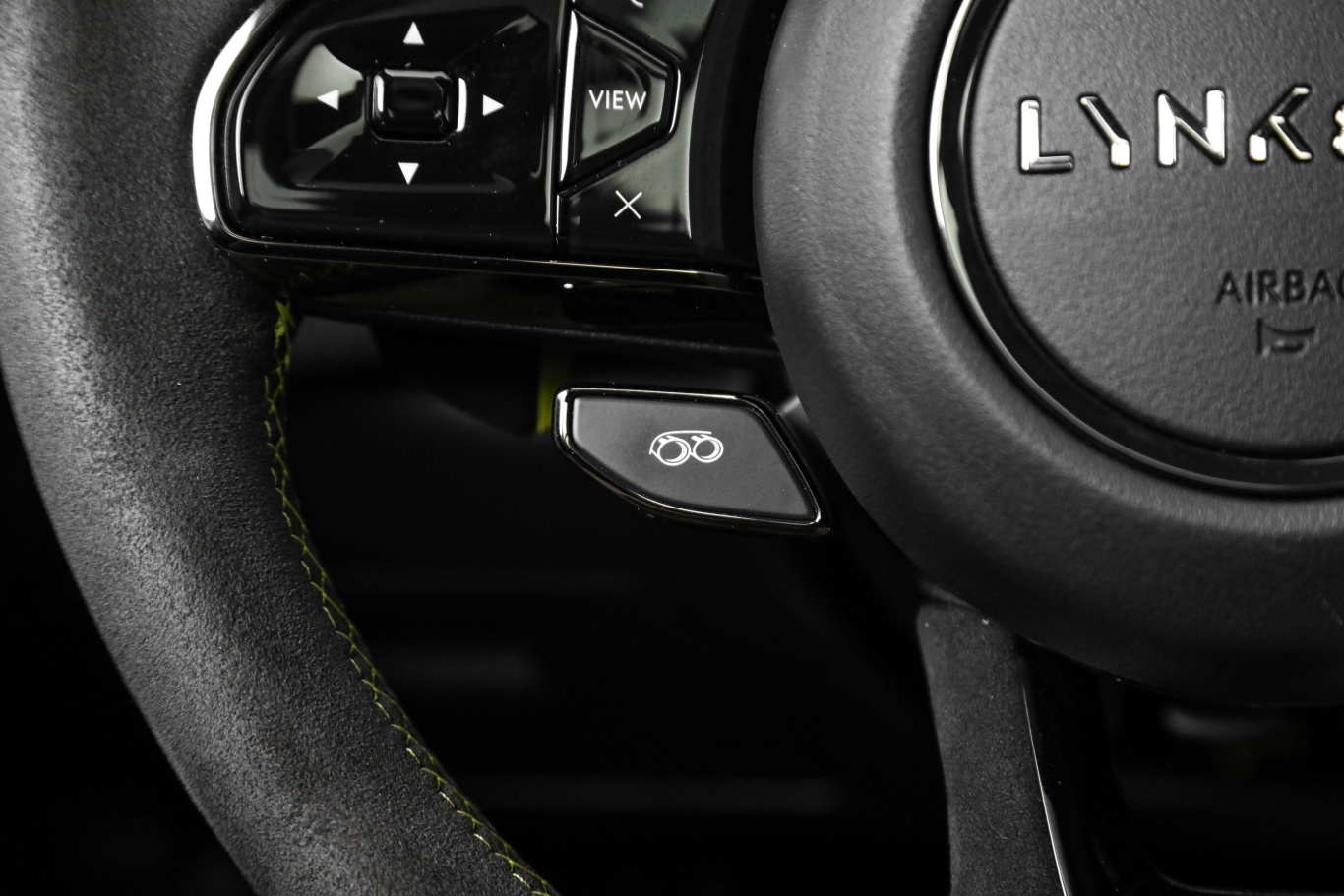 【领克0303+ 2.0T 自动四驱性能进阶版 5座主驾驶位图片-汽车图片大全】-易车