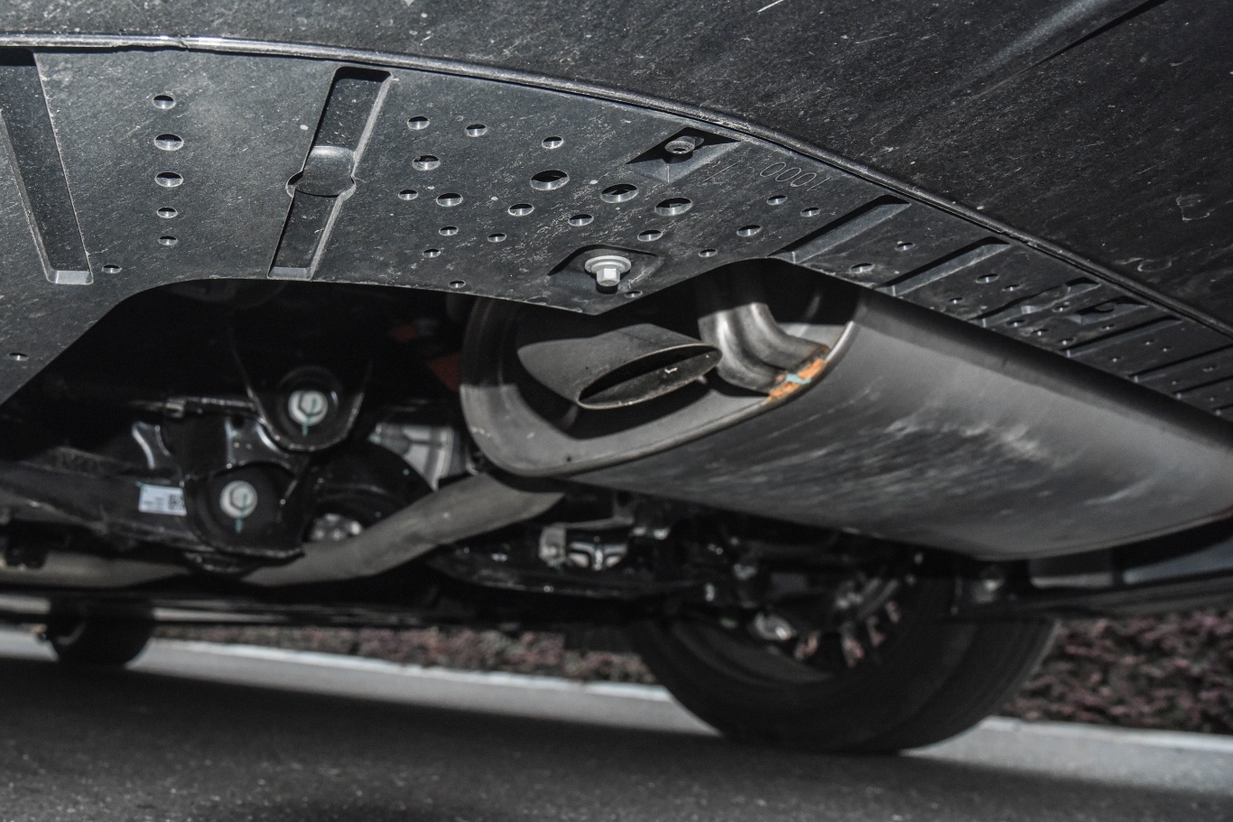 【领克10 EM-PEM-P 1.5T 240km Ultra动力底盘图片-汽车图片大全】-易车