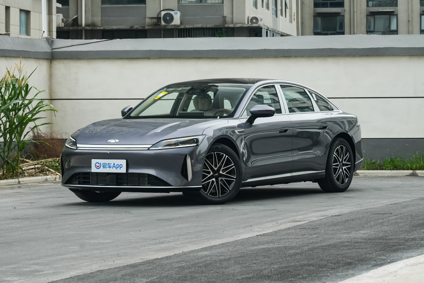 【风云A9L1.5T 前驱260超长续航豪华版侧前45度车头向左水平图片-汽车图片大全】-易车