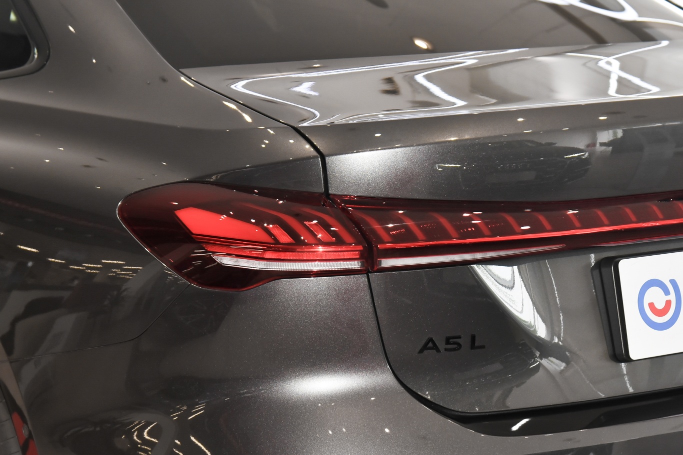 【奥迪A5L2.0T 运动版外观灯组图片-汽车图片大全】-易车