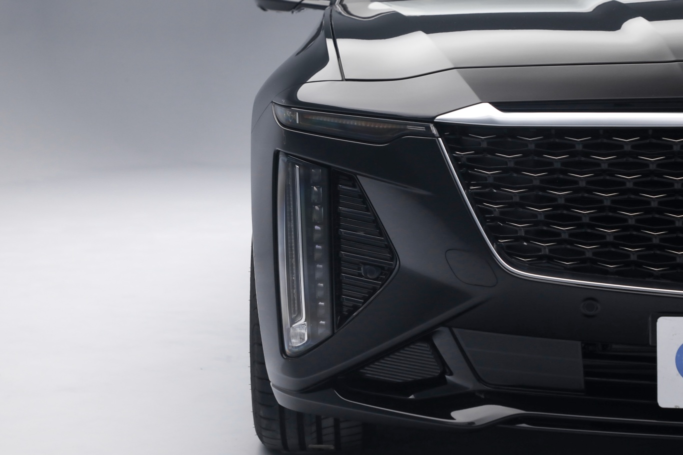 【凯迪拉克CT628T 旗舰版外观灯组图片-汽车图片大全】-易车