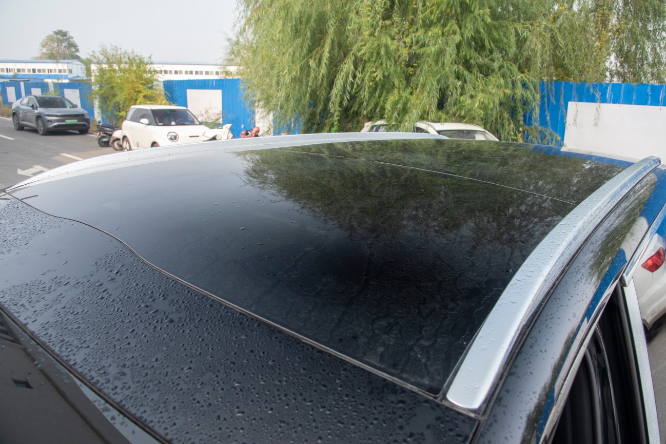 【风云T11增程版 220km 四驱双IMAX影院版天窗图片-汽车图片大全】-易车